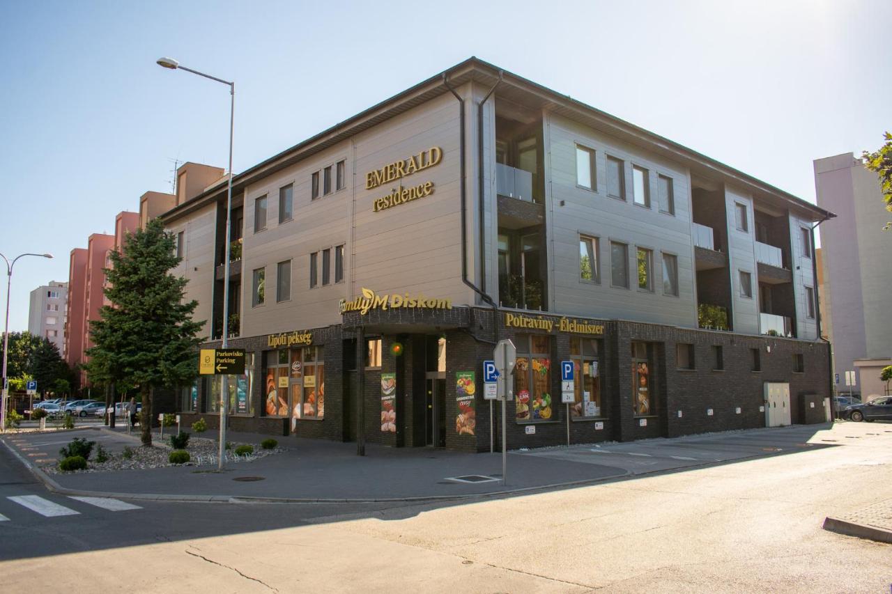 Web booking - Emerald Apartments